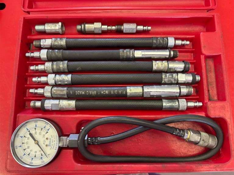Snap-On Compression Gauge Set - Matthews Auctioneers
