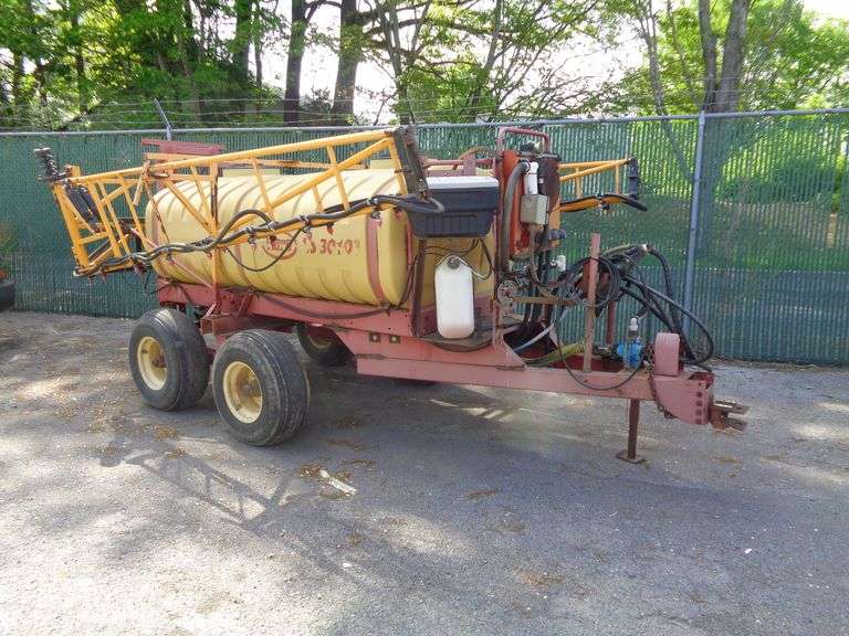 1 -VICON 800 GALLON SPRAYER - Matthews Auctioneers