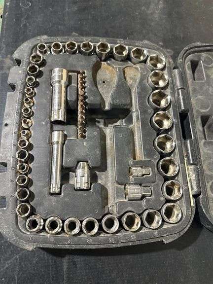 Husky Socket Set - Matthews Auctioneers