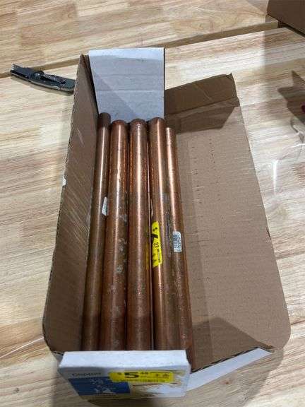 Group lot of 3/4 x 12 inch copper pipe - Matthews Auctioneers