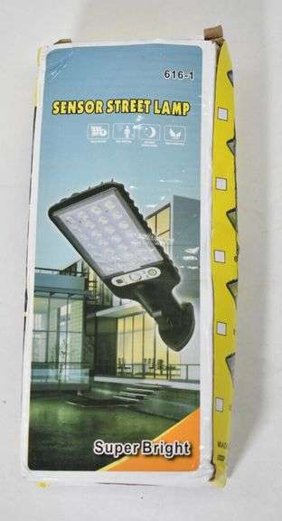 Super Bright Motion Sensor Street Lamp Solar Powered Outdoor Wall Light ...