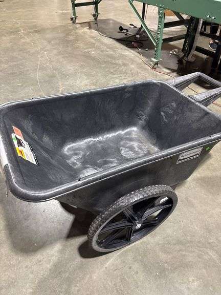 Rubbermaid Poly Farm Cart 8.75 cu ft - Matthews Auctioneers