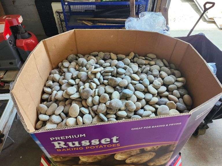 Pallet of landscaping rocks - Matthews Auctioneers