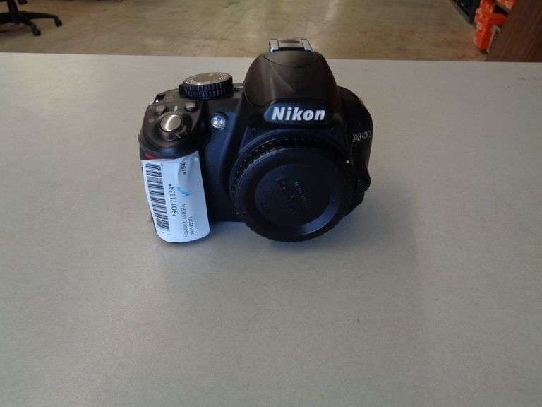 1 -NIKON 3100 CAMERA - Matthews Auctioneers