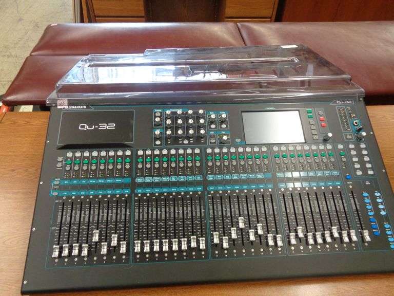 1 -QU-32 CONTROL BOARD - Matthews Auctioneers