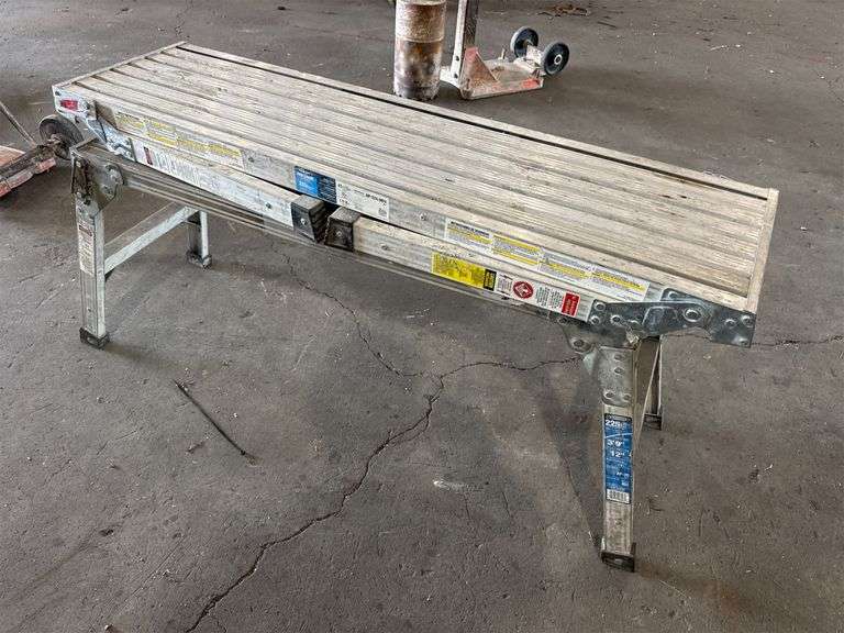 2 folding platforms - Matthews Auctioneers