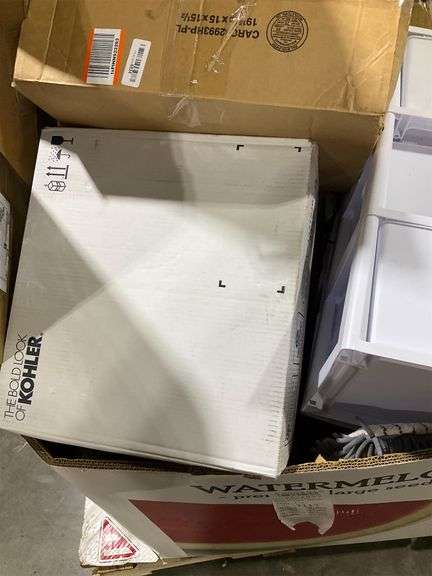 C Grade pallet - Matthews Auctioneers