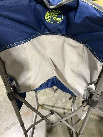 Bass pro shop chair - Matthews Auctioneers