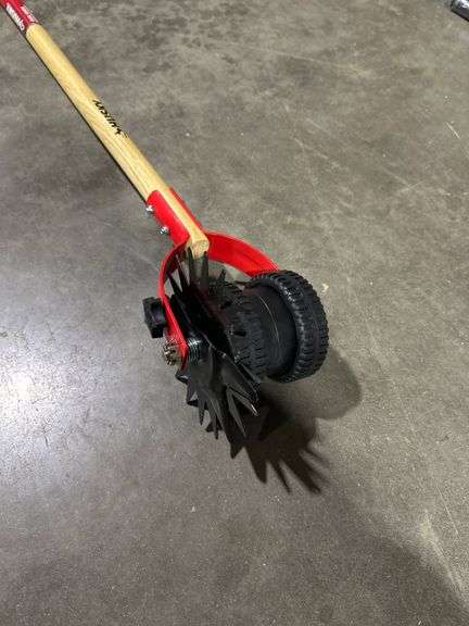 Husky Dual Wheel Rotary Edger - Matthews Auctioneers