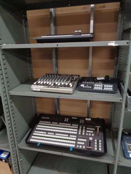 1 LOT-SWITCHERS, CONTROLLERS & MIXERS - Matthews Auctioneers