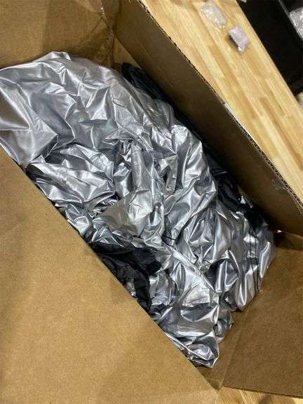 Car cover - Matthews Auctioneers
