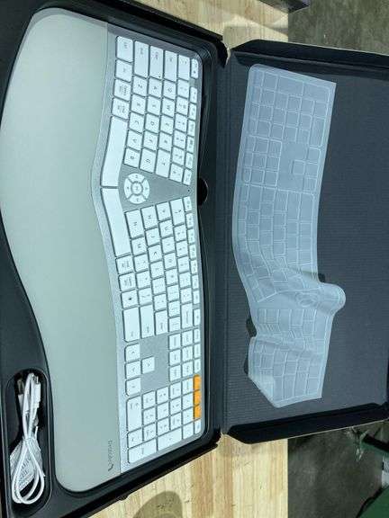 ProtoArc Backlit Bluetooth Ergonomic Keyboard, EK01 Plus Full Size ...