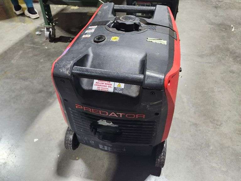 PREDATOR 5000 Watt Dual-Fuel SUPER QUIET Inverter Generator with Remote Start and CO SECURE ...