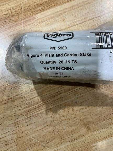 (40) Vigoro 4 Plant And Garden Stake - Matthews Auctioneers