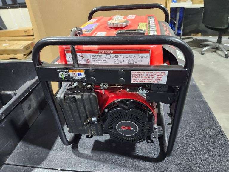 PREDATOR 1800 Watt Gas-Powered Portable Generator with CO SECURE ...