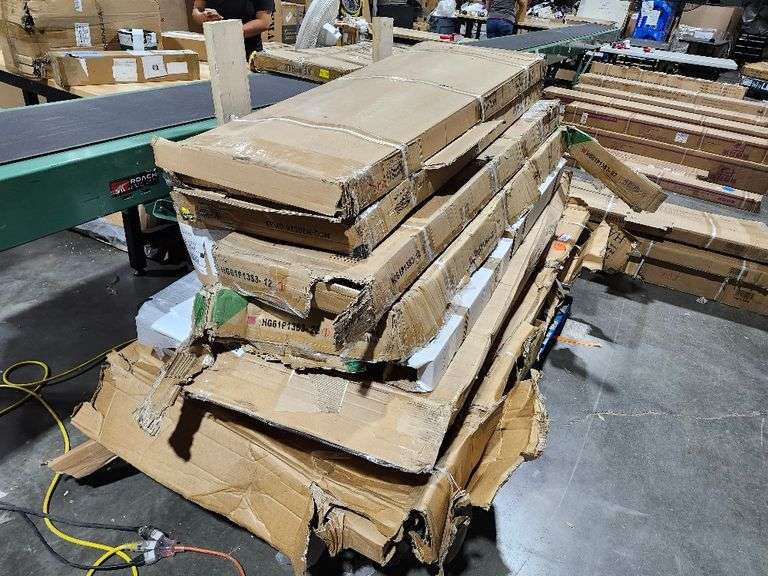 Pallet C grade - Matthews Auctioneers