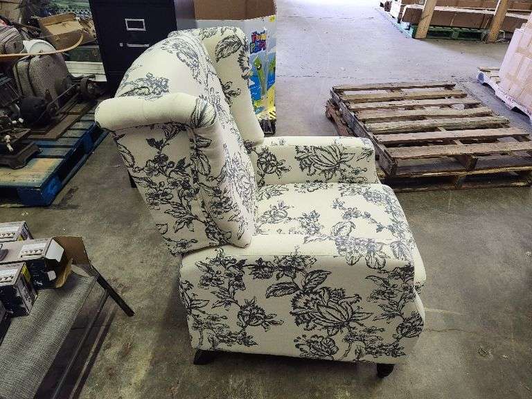Flower recliner - Matthews Auctioneers