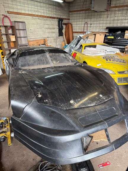 Early 2000s race car - Matthews Auctioneers