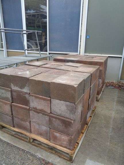 2 -PALLET OF BLOCKS - Matthews Auctioneers