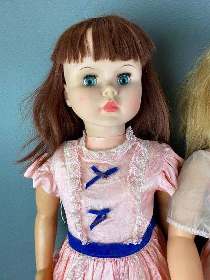 Group of 2 Companion Dolls - Matthew Bullock Auctioneers