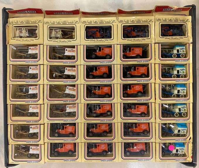 Group of assorted Lledo Models of Days Gone die-cast vehicles - Matthew ...