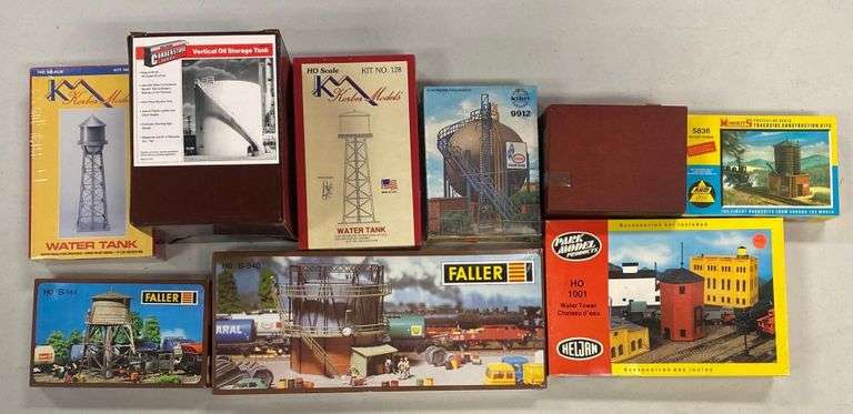 Group of 9 HO Scale Building Model Kits - Matthew Bullock Auctioneers