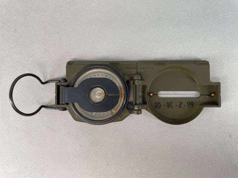 U.S. Military Magnetic Compass - Matthew Bullock Auctioneers