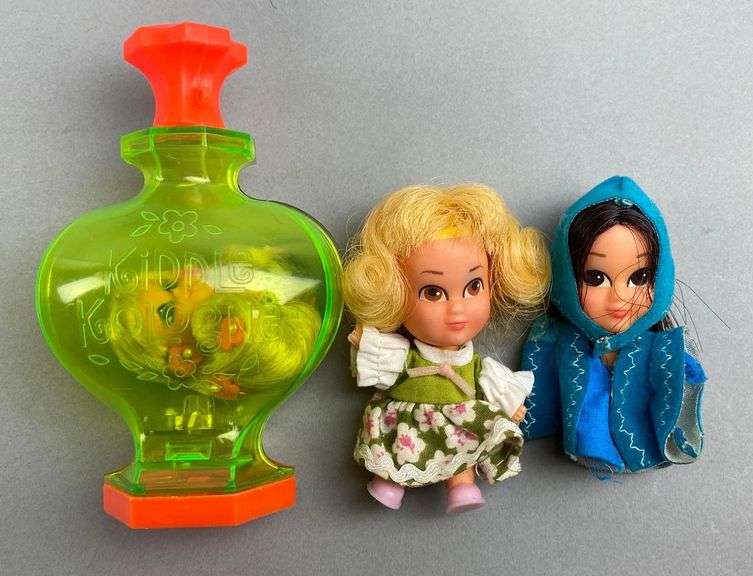 Group of 3 Mattel Kiddles Miniature Dolls - Matthew Bullock Auctioneers