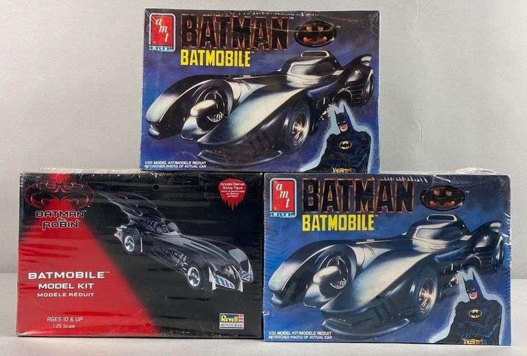 Group of 3 Batman Batmobile Model Kits - Matthew Bullock Auctioneers