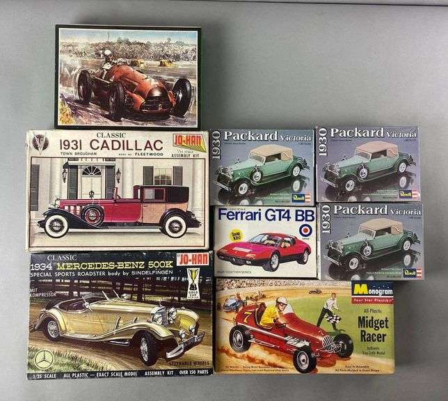 Group of 8 Assorted Vehicle Model Kits - Matthew Bullock Auctioneers