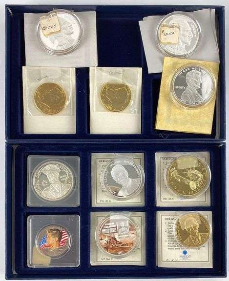Group of replica coins - Matthew Bullock Auctioneers