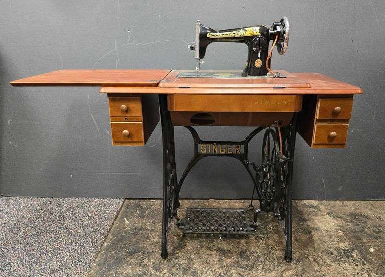 Vintage Singer Sewing Machine Table - Matthew Bullock Auctioneers