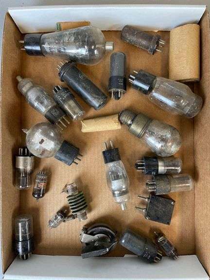 Group of Vintage Radio Electron Tubes - Matthew Bullock Auctioneers