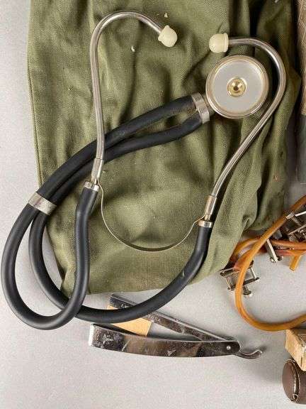 WW2 U.S. Field Medic Kit - Matthew Bullock Auctioneers