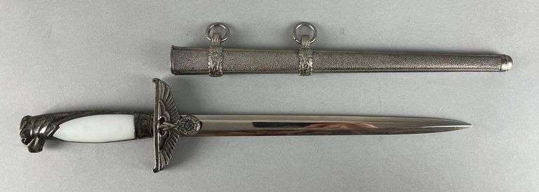 Reproduction WW2 German Dagger - Matthew Bullock Auctioneers