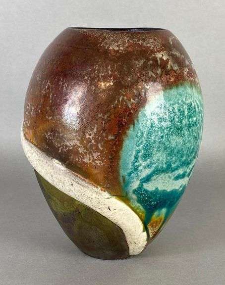 Mario Riccetti Art Deco Pottery Vase - Matthew Bullock Auctioneers