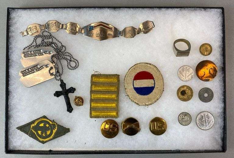 WW2 Group of Military Items - Matthew Bullock Auctioneers
