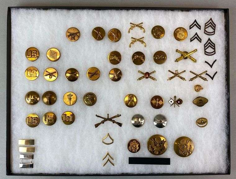 Group of 50+ WW2 Pins - Matthew Bullock Auctioneers