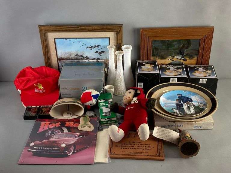 Large Group of Assorted Items - Matthew Bullock Auctioneers