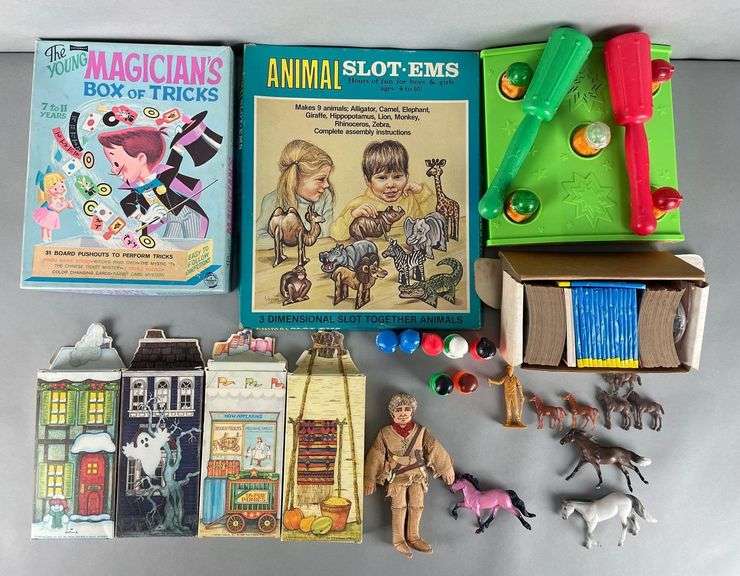 Group of Childrens Toys and Trading Cards - Matthew Bullock Auctioneers