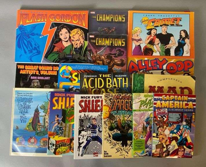 Group of Comic Book Collection Books and More - Matthew Bullock Auctioneers