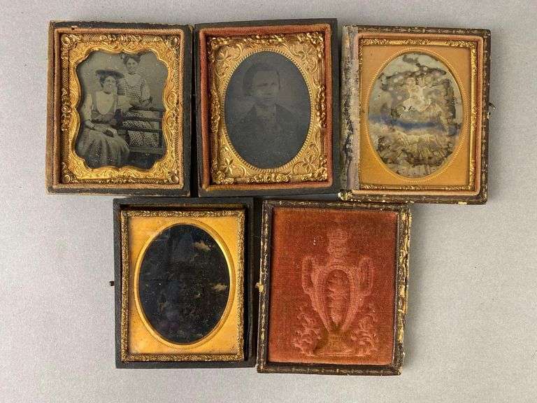 Group of Antique Tin Type Photographs - Matthew Bullock Auctioneers