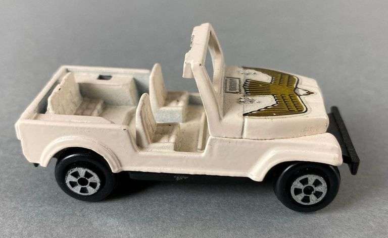 ERTL Daisy Duke The Dukes of Hazzard Die-Cast Jeep - Matthew Bullock ...