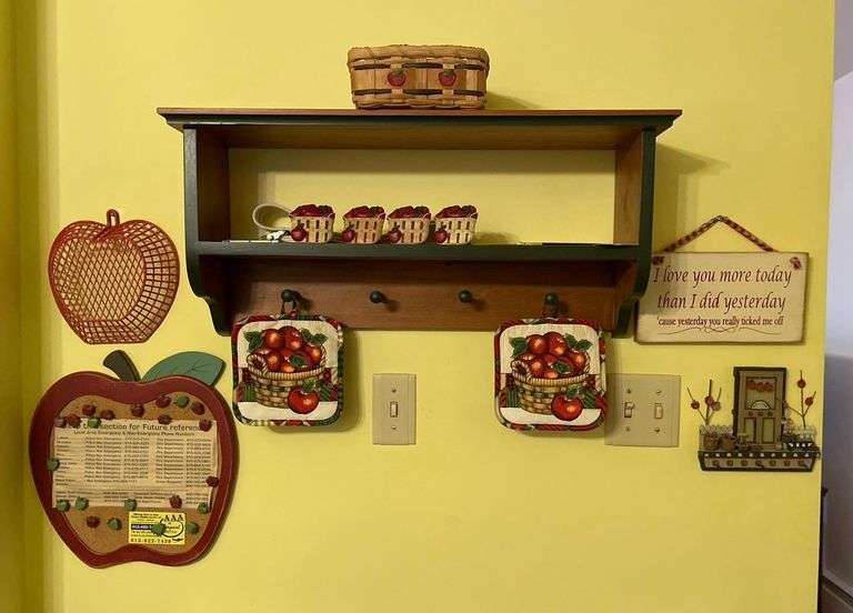 Group of Apple Wall Decor and Shelf - Matthew Bullock Auctioneers