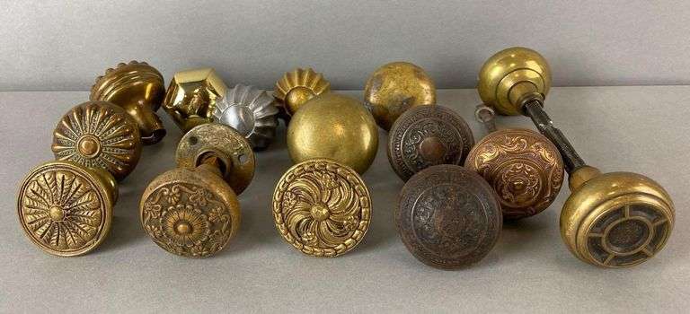 Group of Antique Assorted Door Knobs - Matthew Bullock Auctioneers