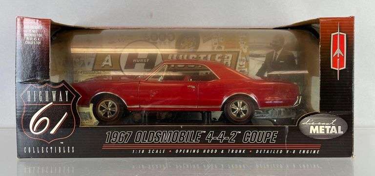 Die-Cast Promotions Highway 61 Collectibles 1967 Oldsmobile 4-4-2 Coupe ...