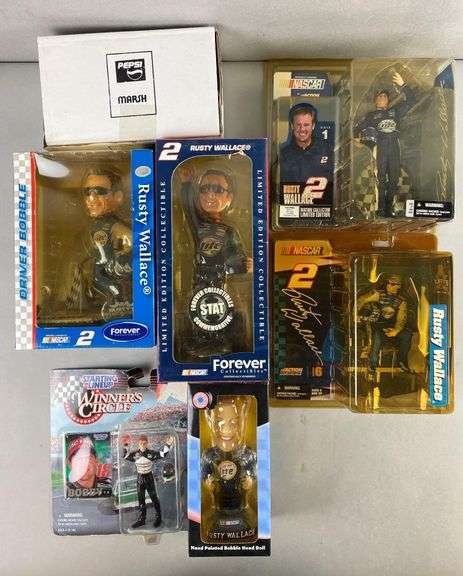 Group of 7 NASCAR Bobbleheads and More - Matthew Bullock Auctioneers