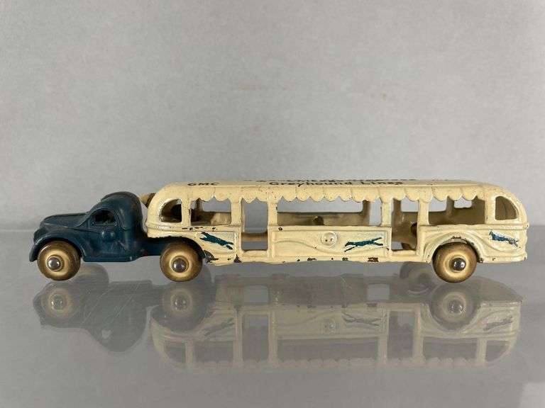 Arcade 1933 Chicago Worlds Fair GMC Greyhound Lines Cast Iron Vehicle ...