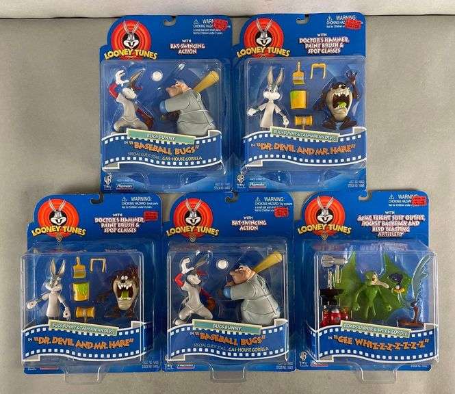Group of 5 Playmates Looney Tunes Figure Sets - Matthew Bullock Auctioneers