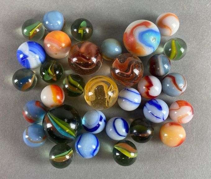 Group of 30+ Glass Marbles - Matthew Bullock Auctioneers